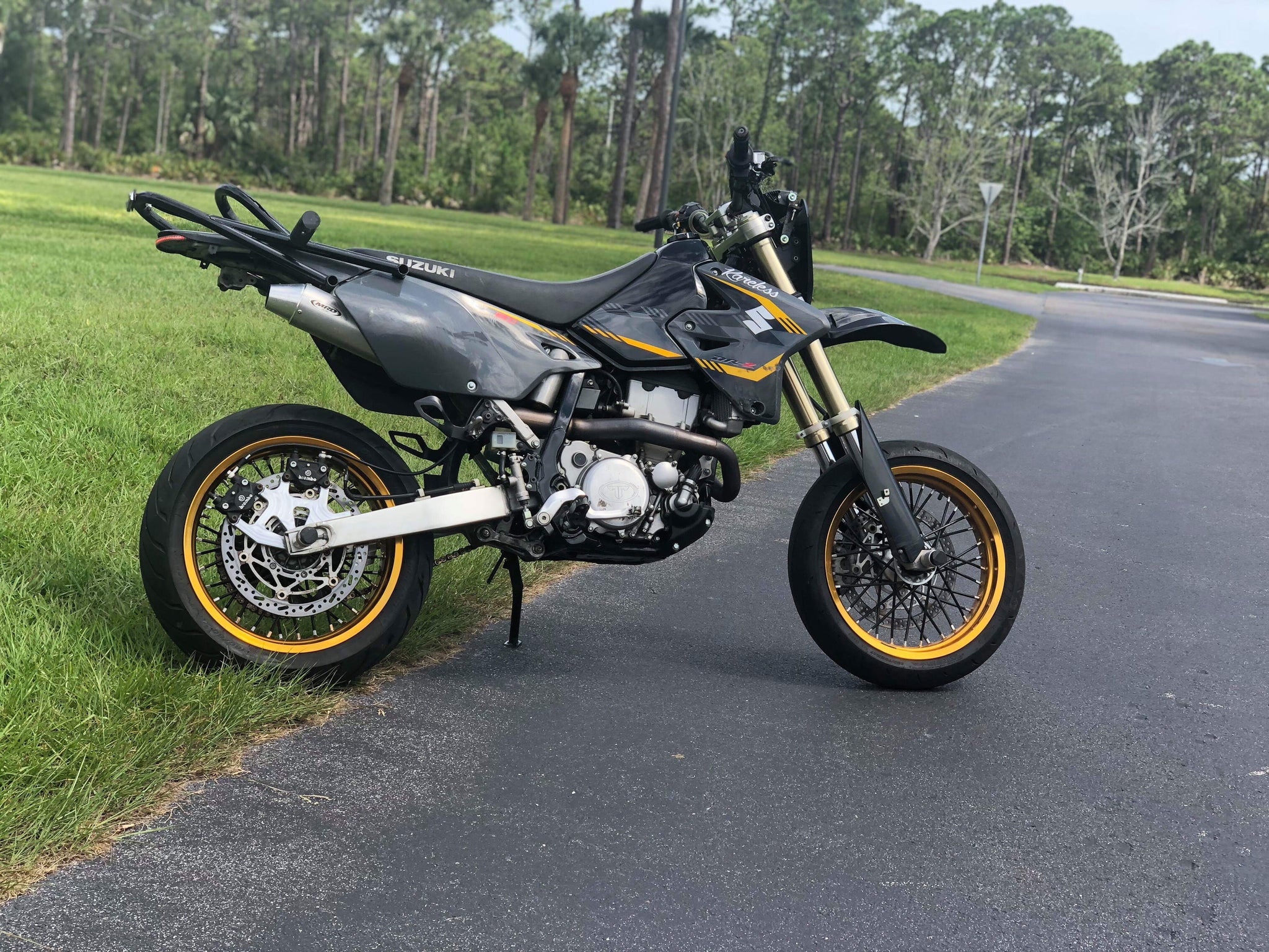 DRZ400SM Dual Caliper Hand Brake Bracket – MANICMACHINING